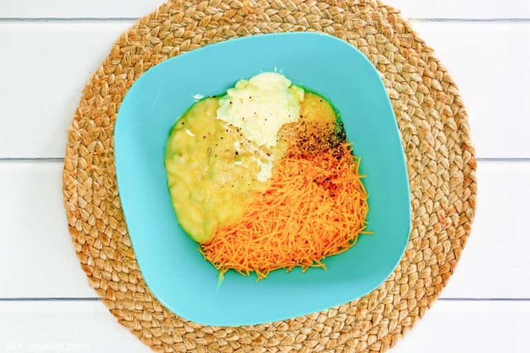 Southern Squash Casserole Recipe with Ritz Cracker Topping